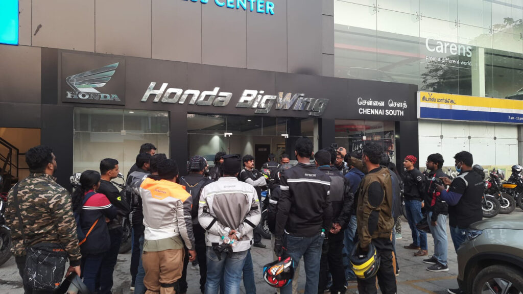 Tada Falls Ride - Exclusive bike riding club for Honda CB350